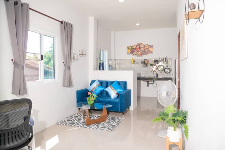 Warm & Sunny New Home• Comfort, Style & Fast Wi-fi - Koh Samui