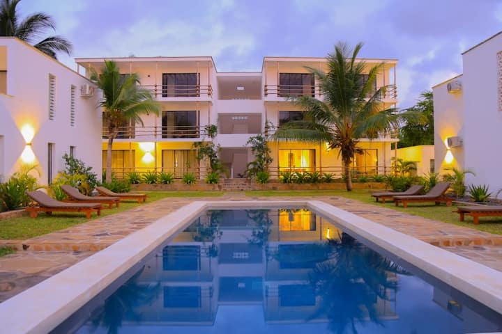 Serene-perfect Getaway Apartment With Beach Access - Kenya