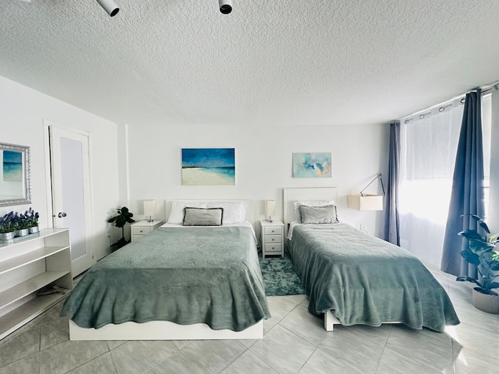 Boho, Central South Beach Studio, By The Ocean - Miami Beach