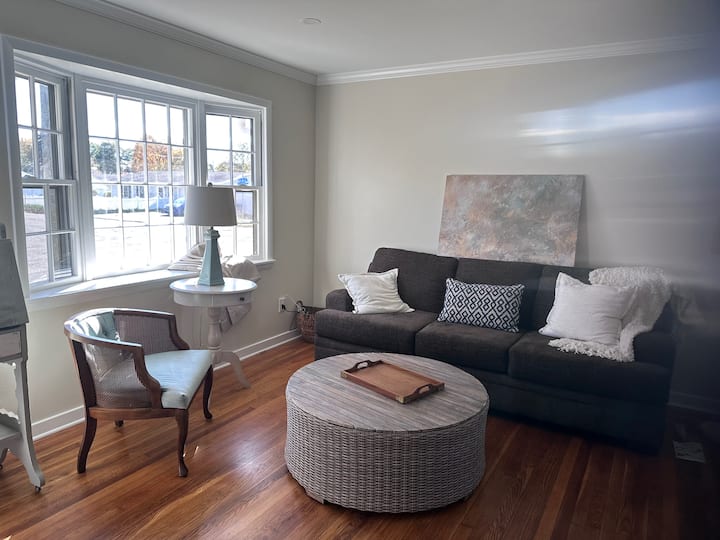 Travel Nurses! 5 Minutes From 
St. Vincent's Hosp - Fairfield, CT