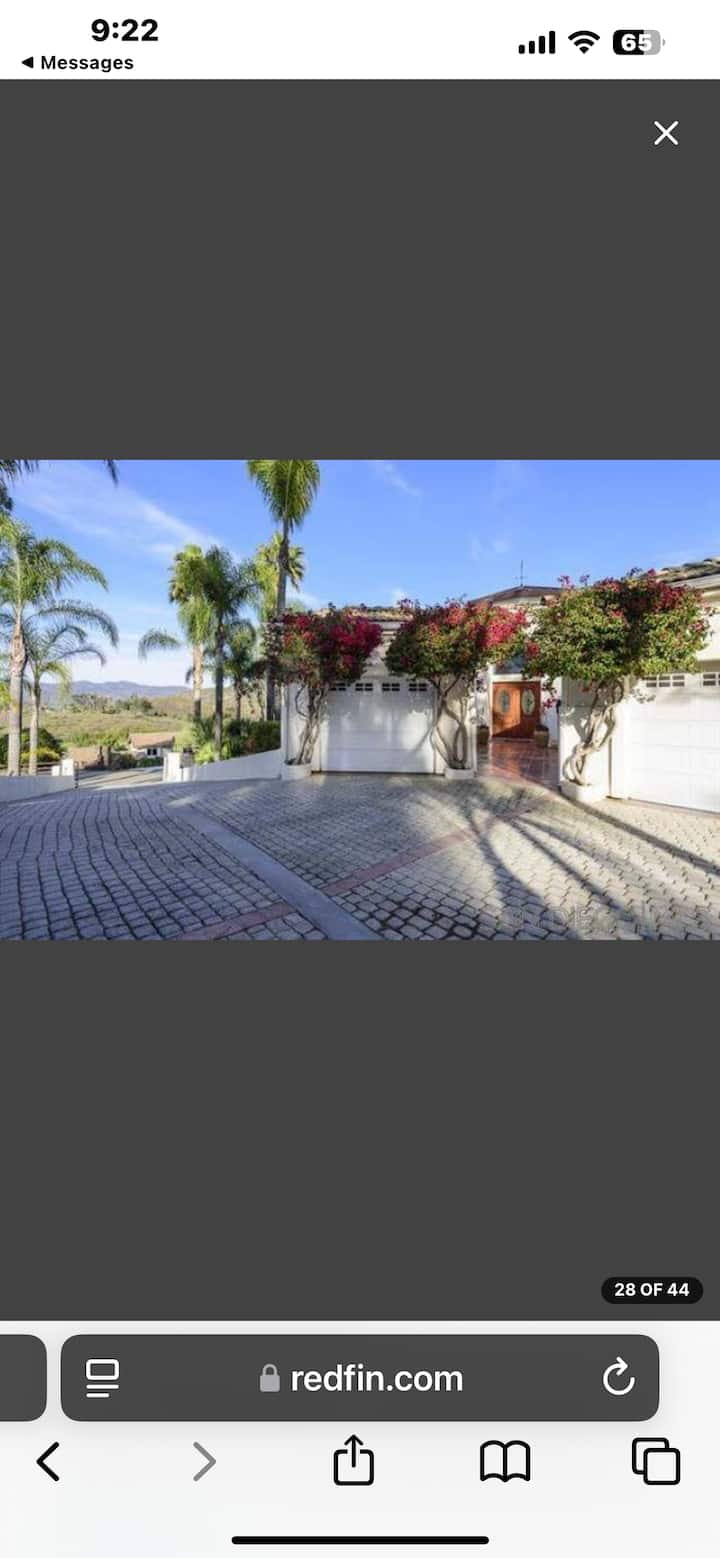 Victoria’s Secret Garden - Poway, CA