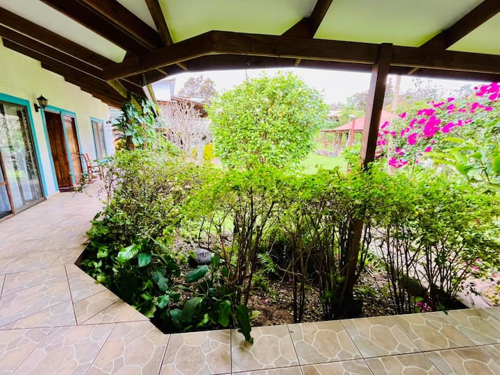 Cabaña Rey Miro.
4 Personas. - Easter Island