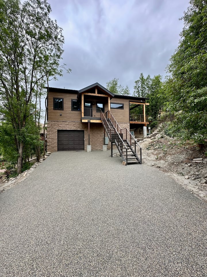 Come Up. Slow Down. Stay Awhile. - Mount Lemmon, AZ