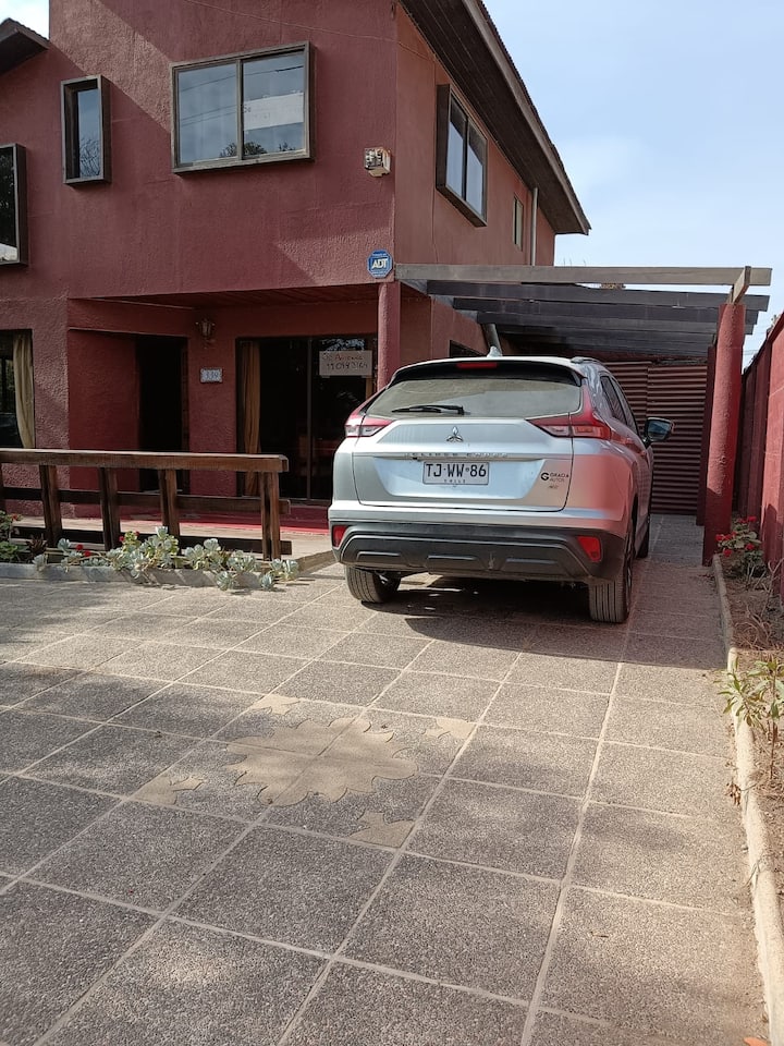 Cómoda Y Amplia Casa, A Pasos De Playa El Canelo - Algarrobo