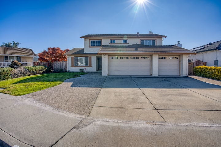 Modern Family Retreat With Mountain Views - San Jose, CA