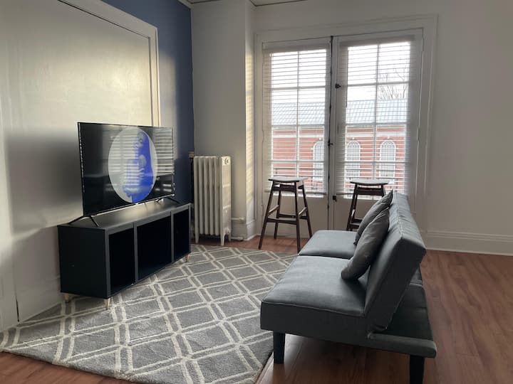 Historic Fort Wayne Apt Near Downtown & Stadium - Fort Wayne, IN