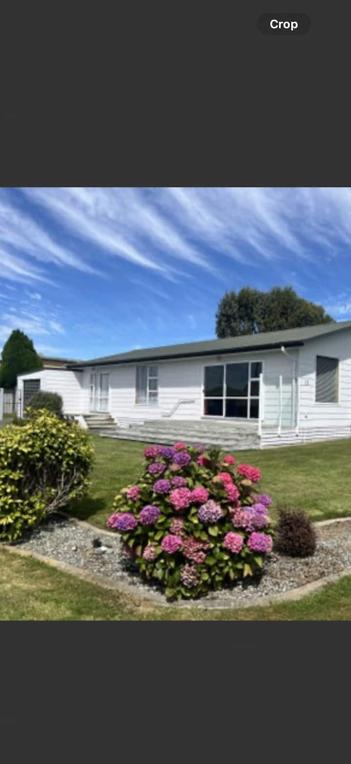 Bay Views From The Patio - Riverton / Aparima