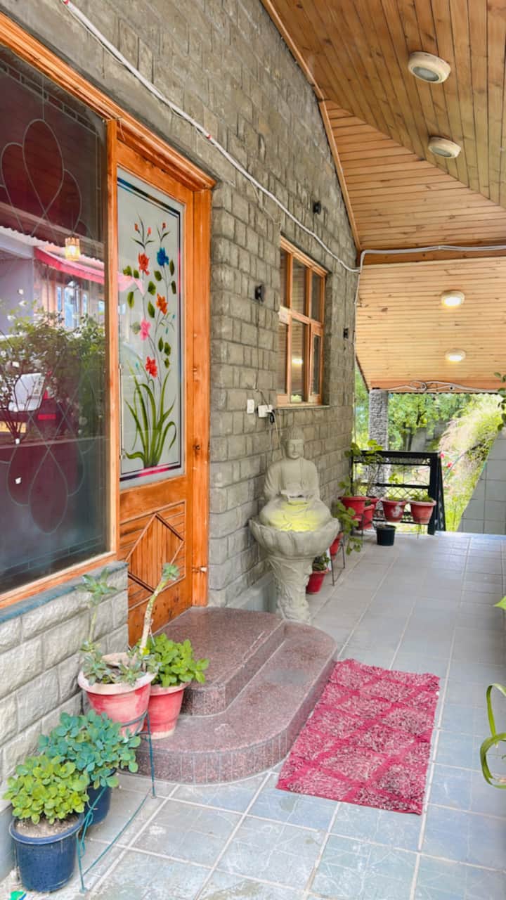 4 Bedroom Cottage In Manali - Manali