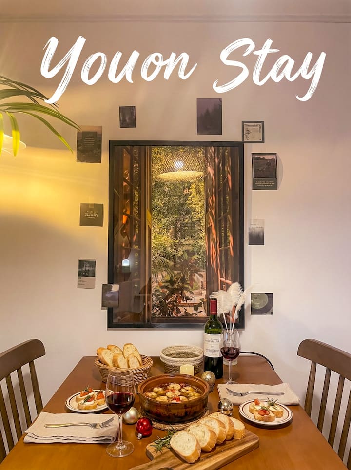 “
[New]강남역 도보 5분/ 넷플릭스/공항버스/코엑스/맛집/프라이빗/무료짐보관/풀옵션/ - Seoul