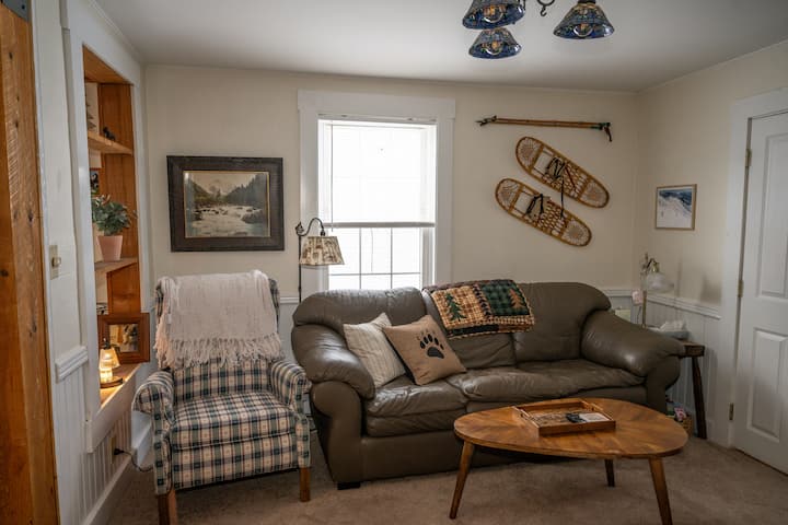 Red Roof Mountain Retreat - Heart Of Lincoln - New Hampshire (State)