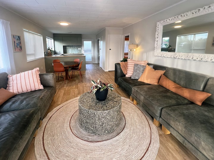 Coastal & Event Base: Seaspray Sanctuary! - Mount Maunganui