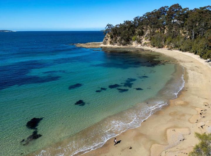 80m To Sand 3 Beds In Sunshine Bay, Bateman's Bay - Long Beach