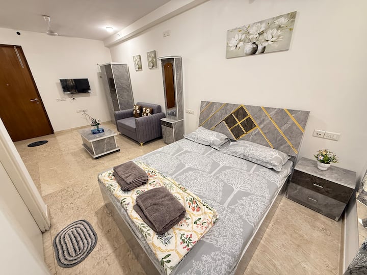 Highland Lake House - Thane