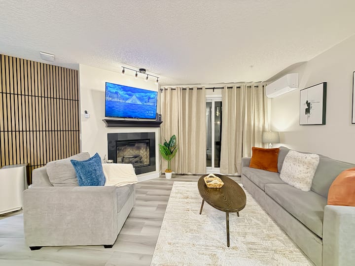 New! Mountain-view 1 Br Suite • Modern & Spacious - Canmore
