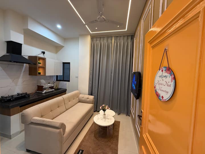 Alpine Nest Cozy Studio - Dibrugarh