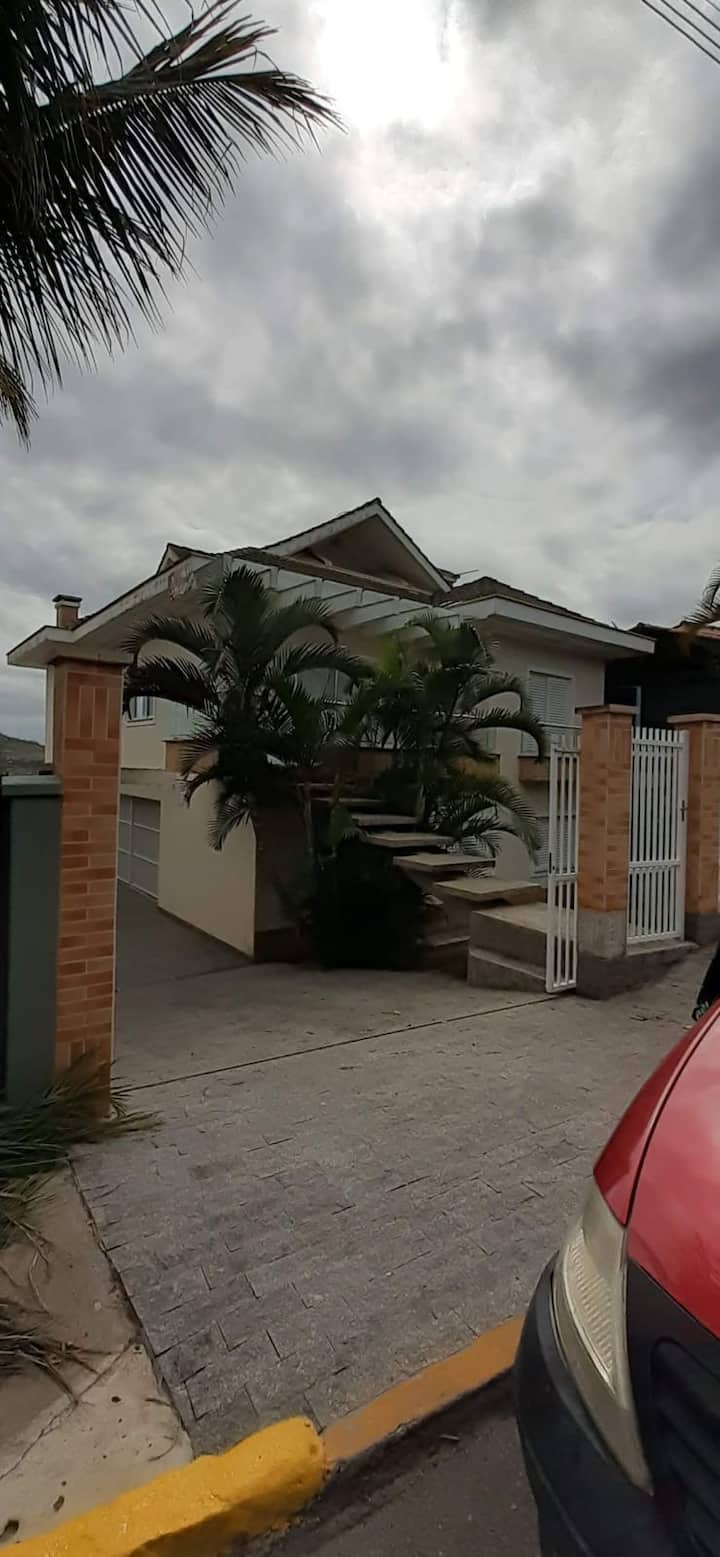 Casa A 300 M Da Praia Do Grant - Itajubá - Barra Velha