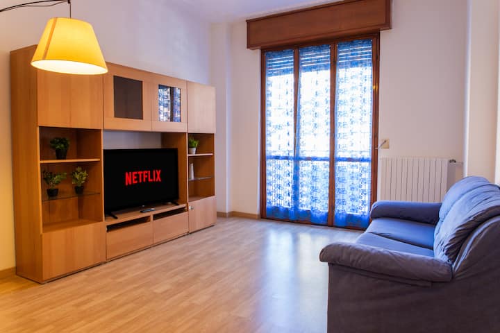 Spacious 6-guest Home 8min To Metro & Free Parking - Sesto San Giovanni