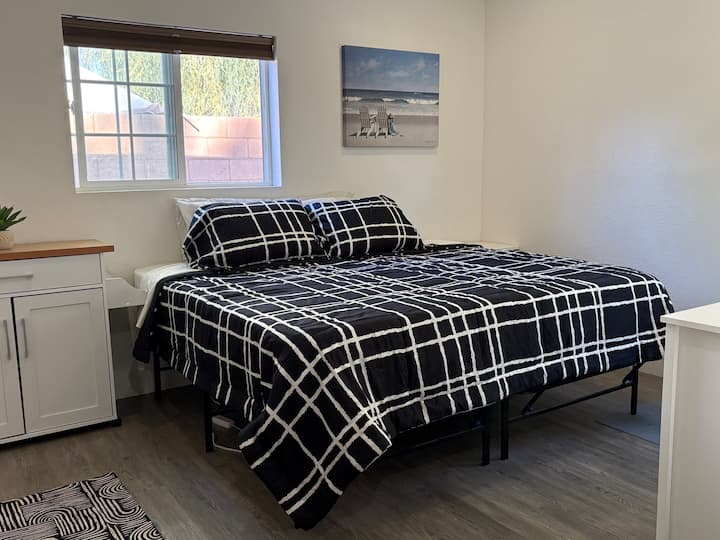 C | Adults-only Studio Close To Airport And Strip. - Nevada