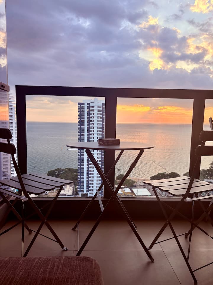 Sunset Sea-view W/balcony - Jomtien