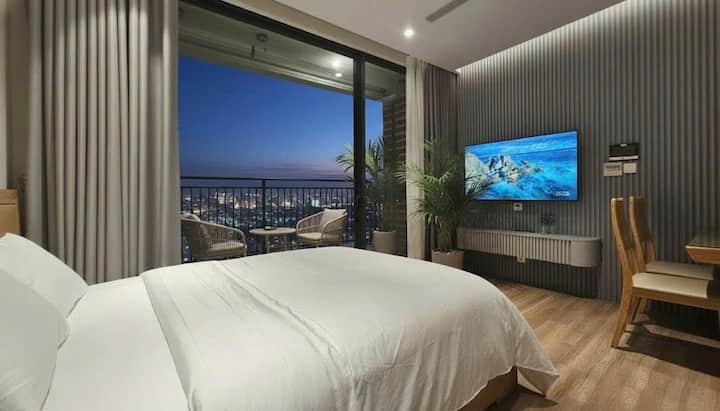 Studio Apt, 18, Stunning Red River, Onsen Ecopark - Vietnam