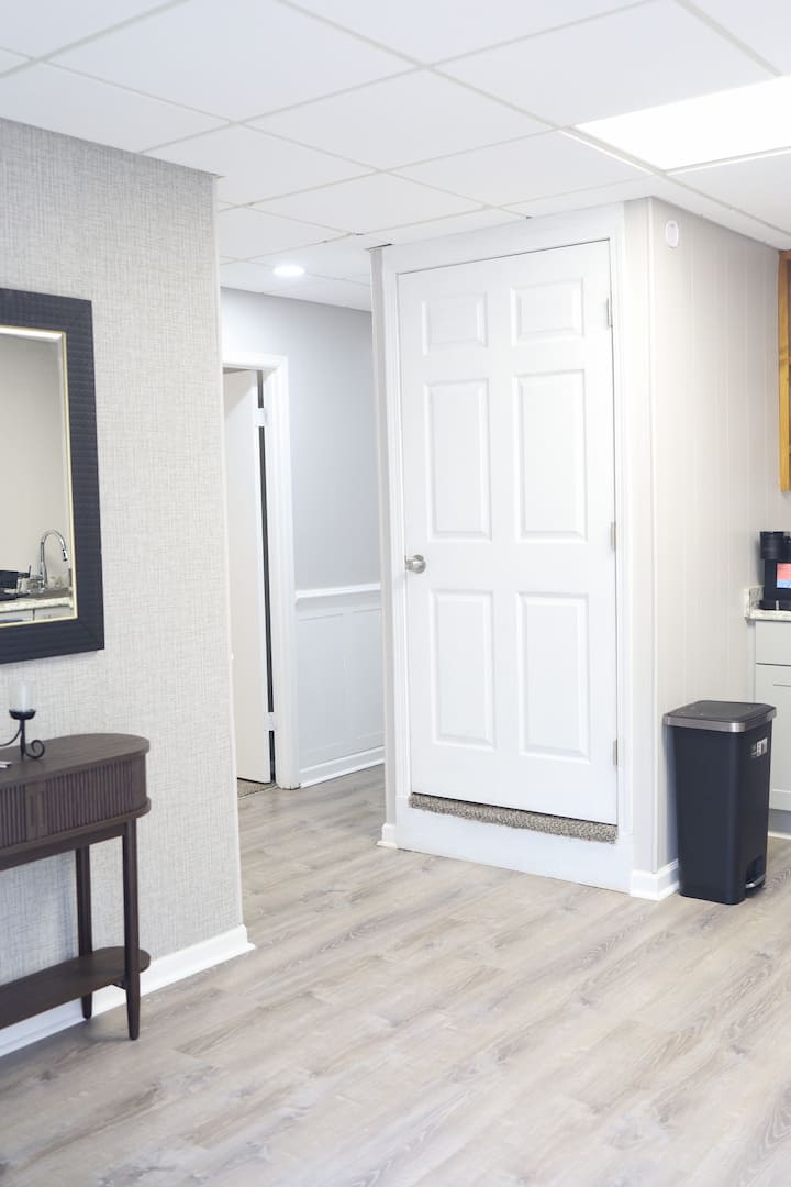 2 Bed Basement Apt - Snellville, GA