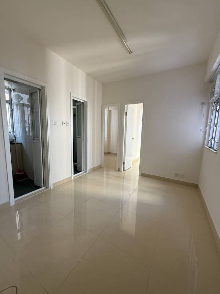 Wanchai Exhibition Window 2 Bedroom 1 Min To Mtr - Wan Chai