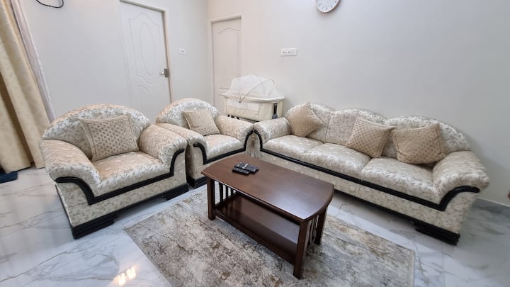 Flat In Chennai Near Bsr Mall & World Trade Centre - Chennai