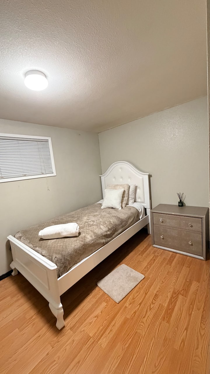 Room In Magic Mobilehome Shared Bath, Common Areas - Anchorage, AK