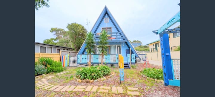 True Blue Beach House - Unique A Frame - Loch Sport
