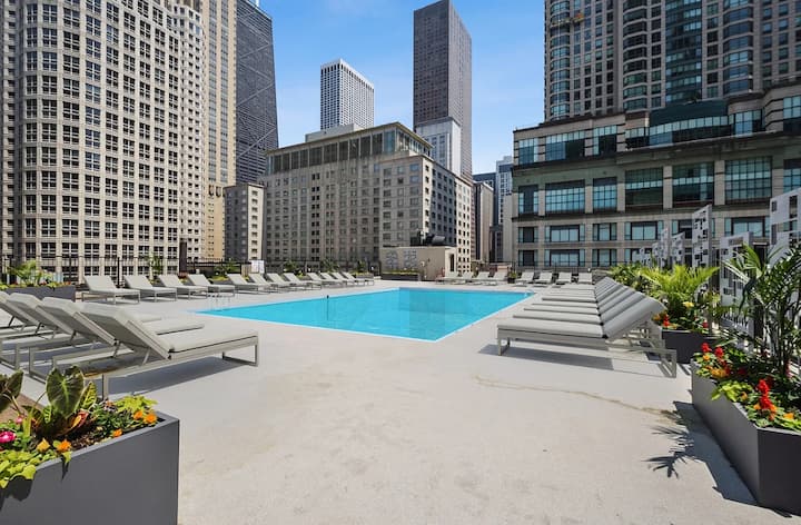 30 E Huron St Chicago - Chicago, IL