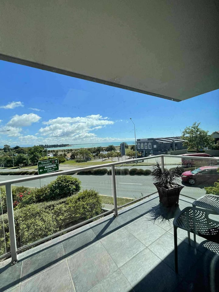 ‘Jupiter’ Bayview Town Centre 3 Bedroom Apartment - Timaru