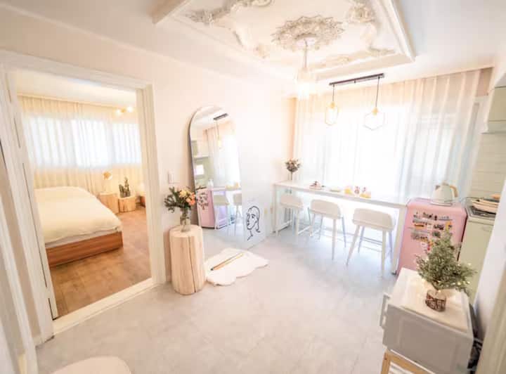 3 Rooms Apartment In Hongdae Sangsu Area - Seoul