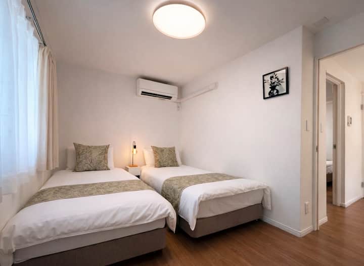 28㎡ | Sleeps 4 | 7 Min Komagome | Easy Access |101 - Ueno