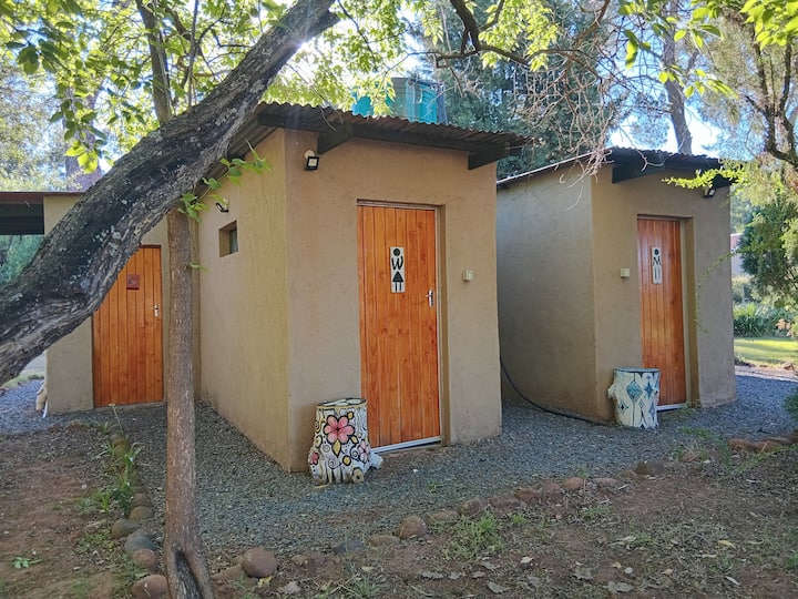 Caravan & Camping Site With Mountain Views. Bch. - Western Cape