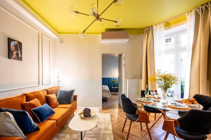 Copernicus Stare Miasto Free Parking /5 Osób - Krakow