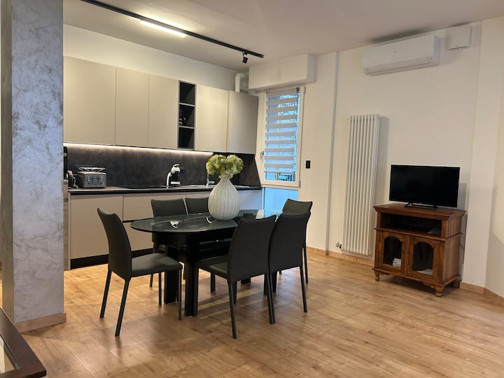 2 Camere Da Letto Parcheggio Vicino Centro Storico - Garda