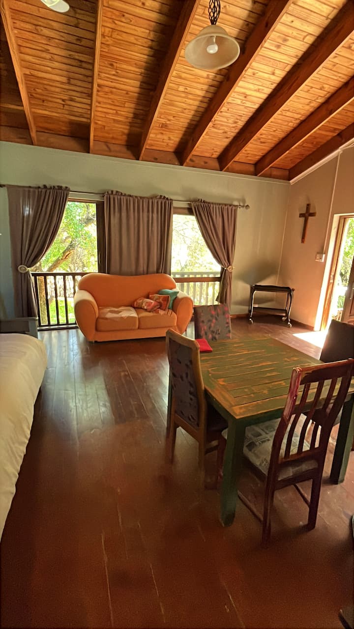 Loft Amongst The Trees @Aloebush Game Lodge - Marblehall