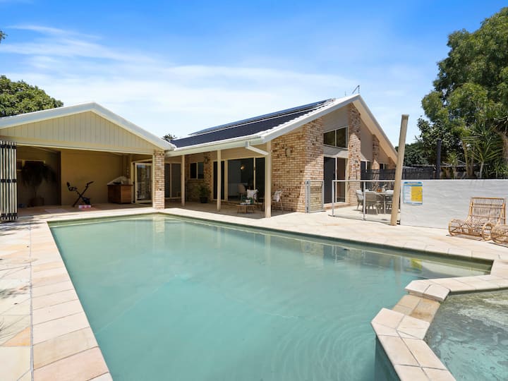 Coastal Family Haven On Quiet Street By Playground - Tweed Heads