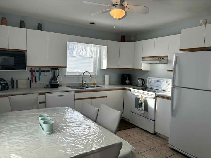 3 Bedroom Duplex In A Quiet Neighbourhood. - Moncton