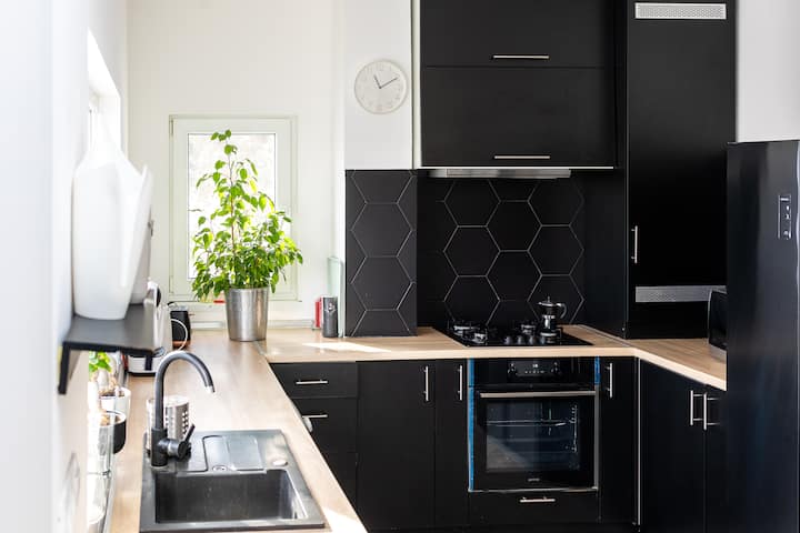 Emerald Guest House - Terrace And Jacuzzi - Komárom