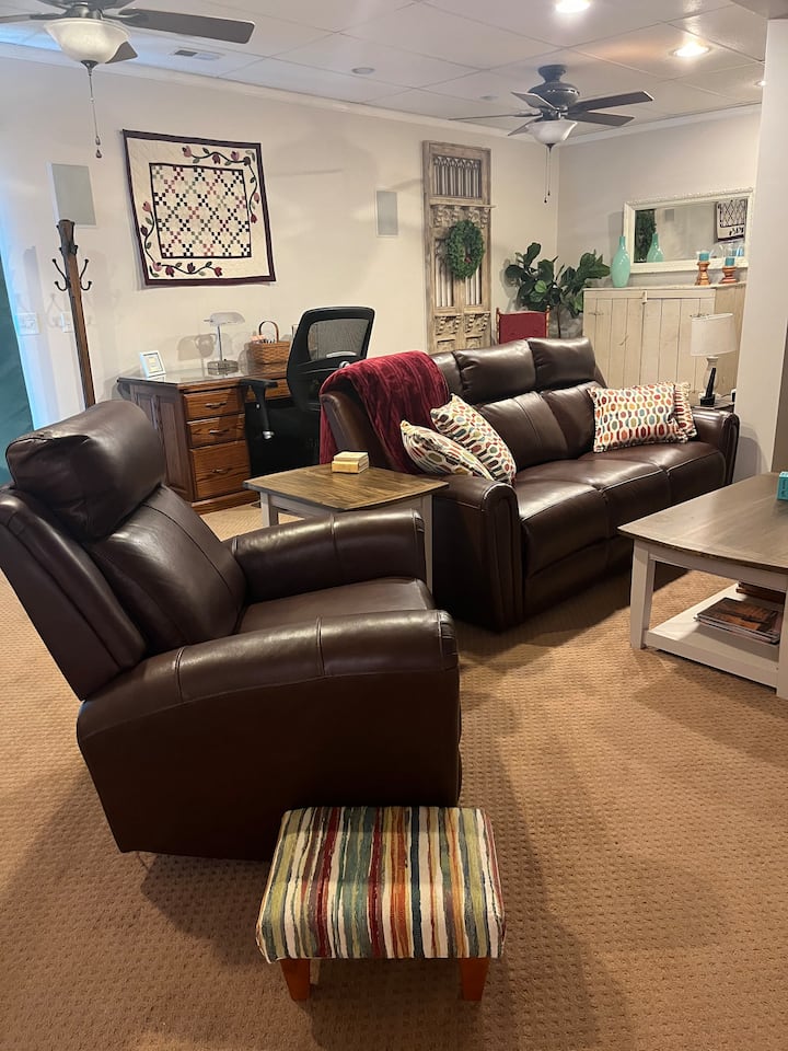 Beautiful Private Apartment With Home Like Feel - Harrisonburg, VA