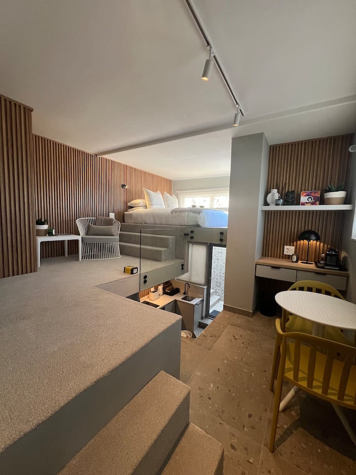 Oasis An Architectural Gem In Green Point Capetown - Cape Town