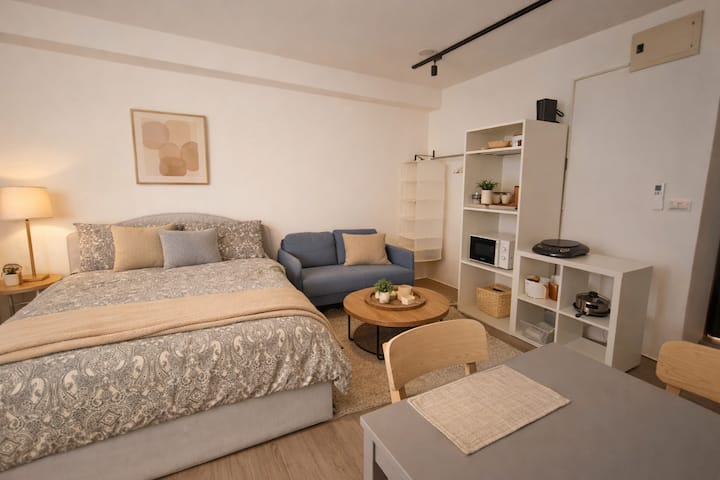 Mrt 2 Min • Sunny Studio 2• Balcony - 융허 구