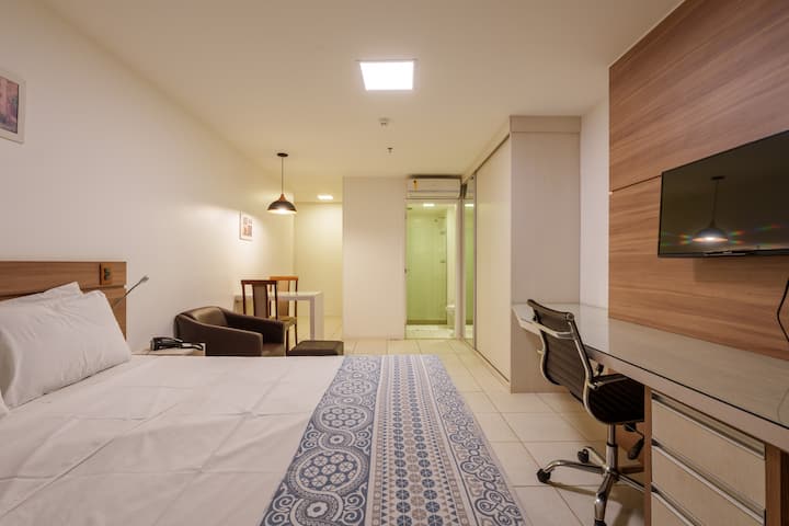 V906 Flat Moderno Hotel Vision + Garagem. - Brazil