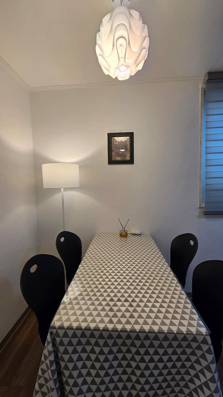 Happy House
#강남역 핫플레이스#가족여행#맛집#미용#장기투숙 - Seoul