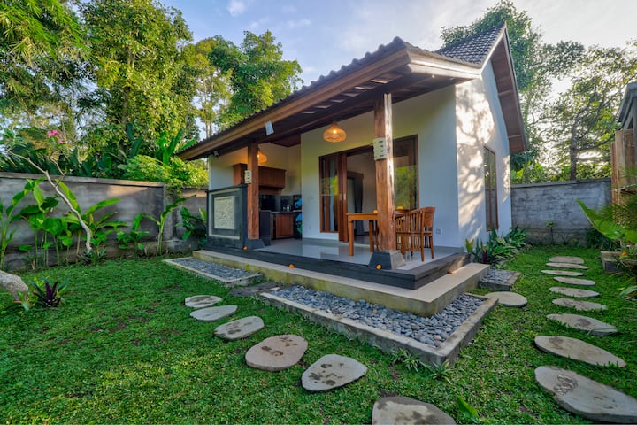 Dana Guest House With Rice Field View - Bali