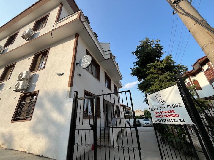 Edirne Merkez'de, öZel Otoparklı Konaklama Imkanı - Edirne Ili