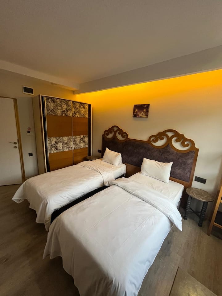 2-twin Oda Edirne Merkezde ÖZel Otoparkı Konaklama - Орестиада