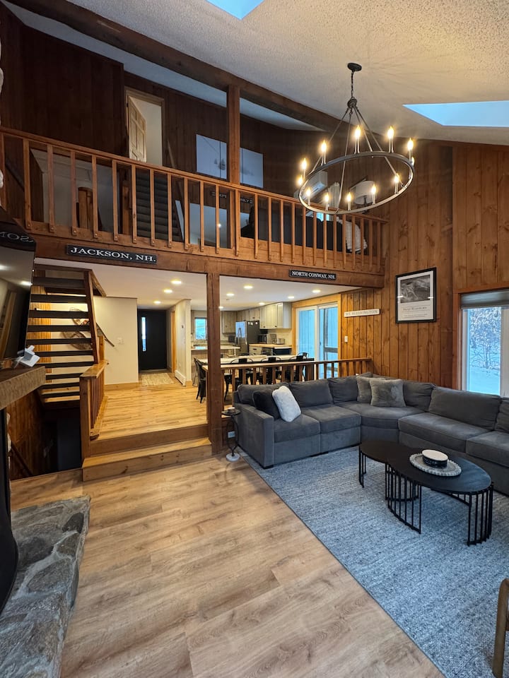*New 1 Min To Cranmore|3 Min To Downtown|sleeps 12 - Conway