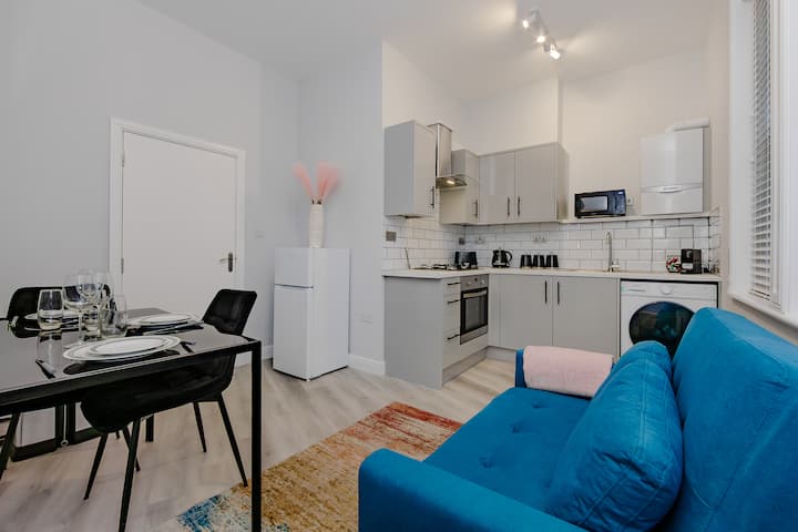 The Comfort Cove - Greenwich